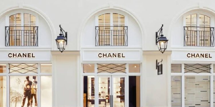 Chanel refuerza su legado en la rue Cambon con una compra millonaria ...