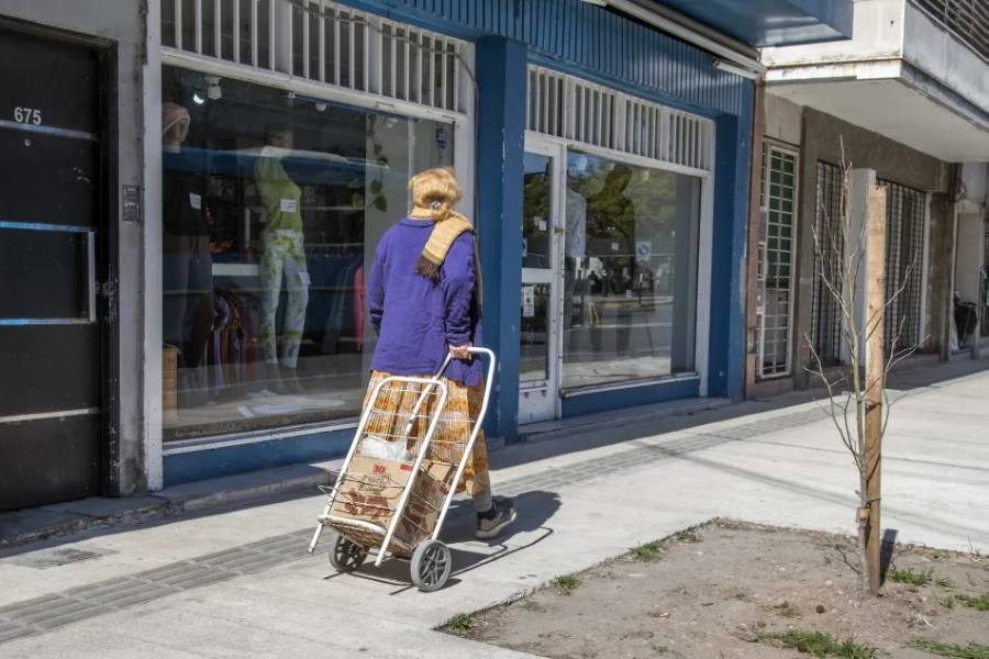 El centro comercial Cafferata se renueva con veredas modernas y ...