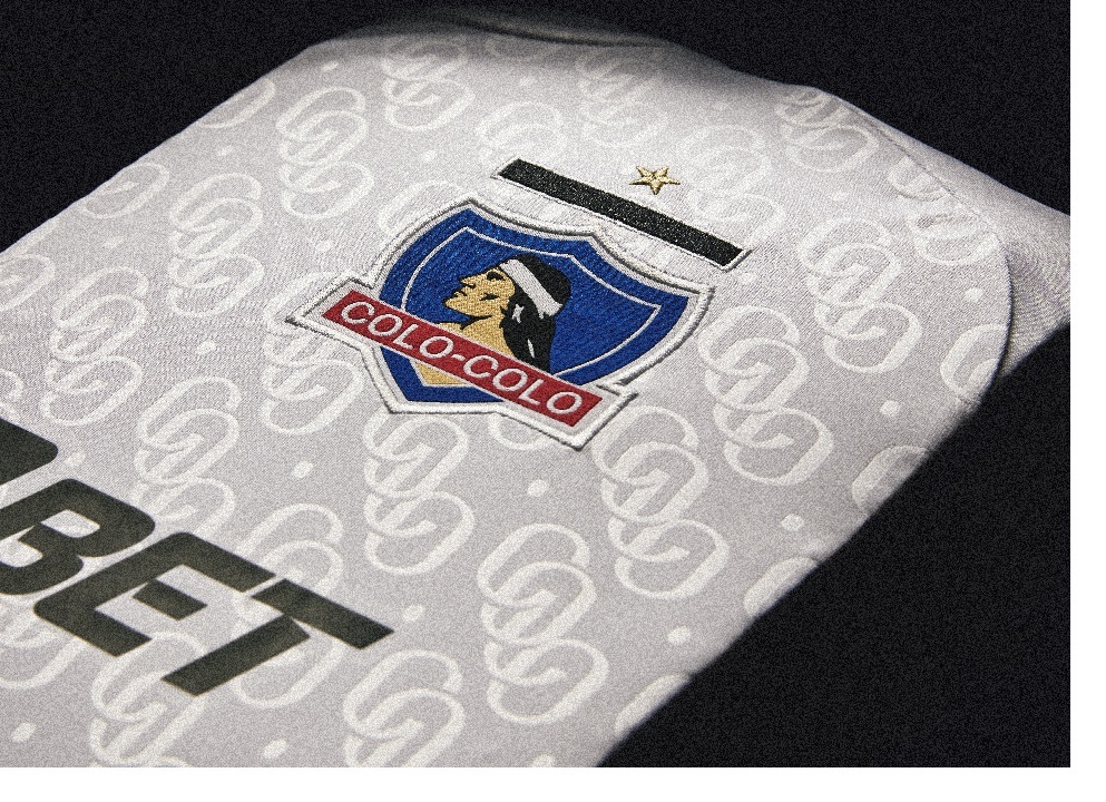 adidas lanza las nuevas camisetas de Colo-Colo para el 2026 ...